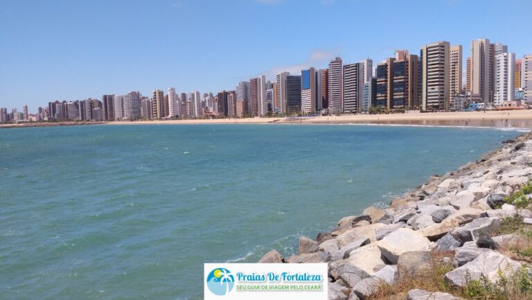 Descubra o Charme de Iracema: A Praia Acessível de Fortaleza!